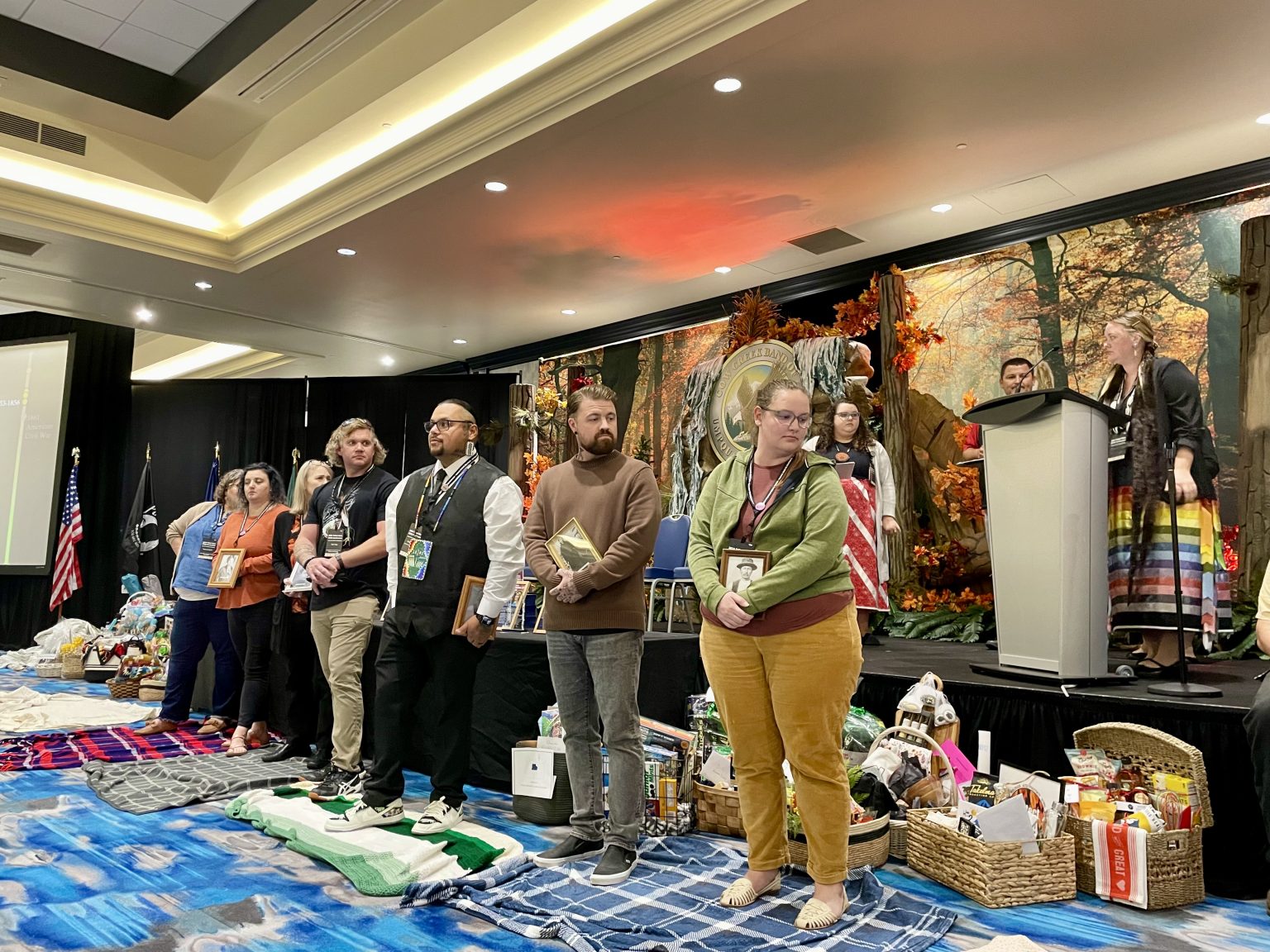 Tribal History Demonstration Wows ICWA Crowd - Cow Creek Band of Umpqua ...